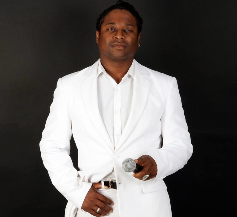Leo Benjamin ENTERTAINER / SONGWRITER / PRODUCER | About